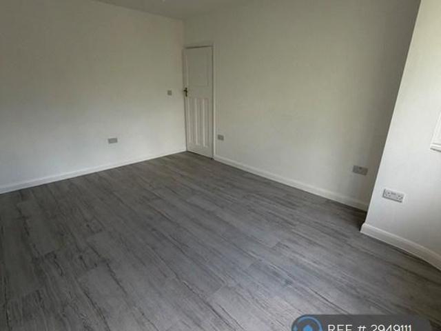 2 bedroom maisonette to rent