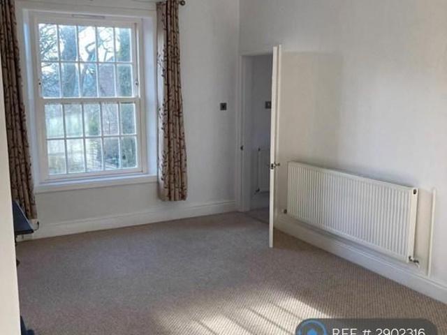 2 bedroom maisonette to rent