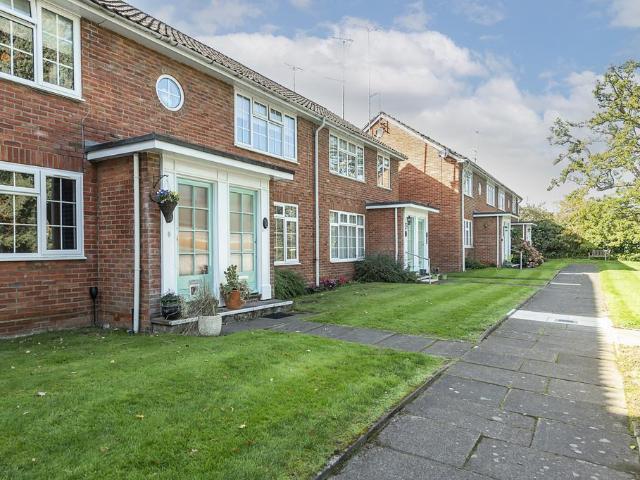 2 bedroom maisonette to rent