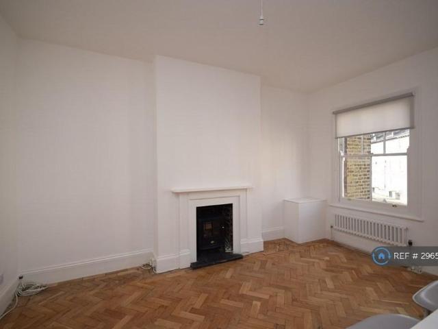 2 bedroom maisonette to rent