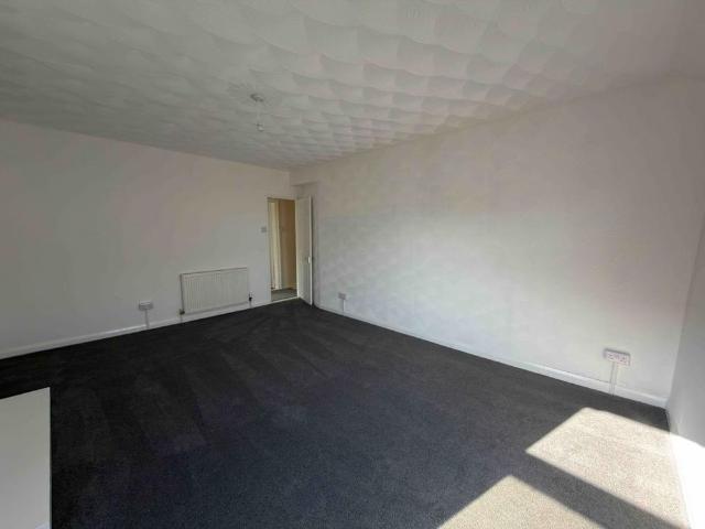 2 bedroom maisonette to rent