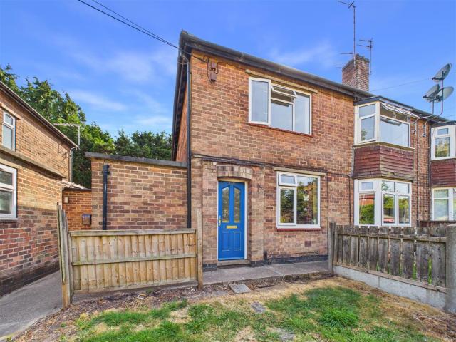 2 bedroom Maisonette to rent