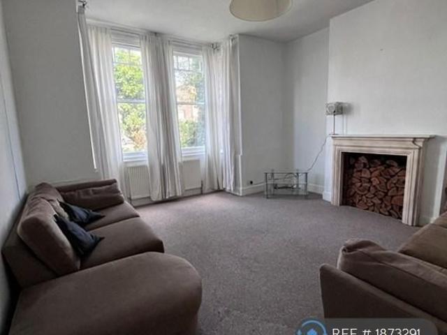 2 bedroom maisonette to rent