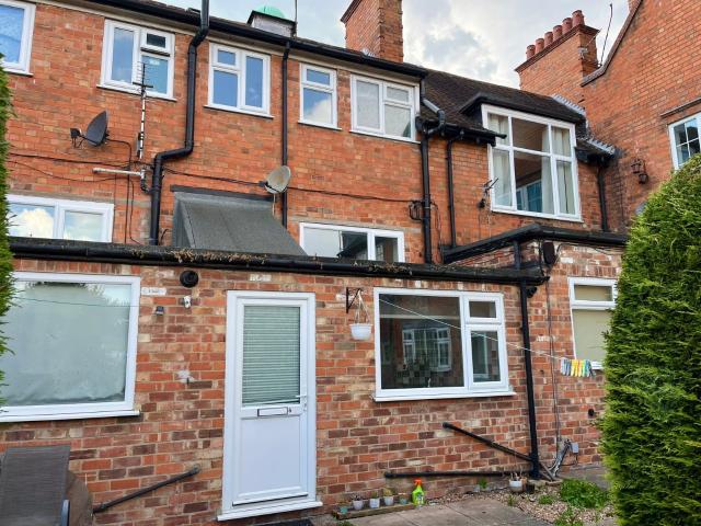 2 bedroom maisonette to rent