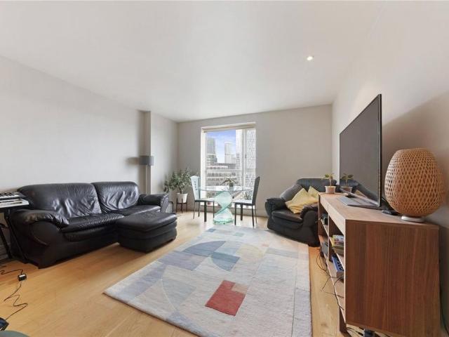 2 bedroom maisonette to rent