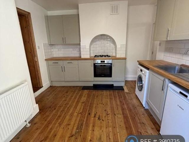 2 bedroom maisonette to rent