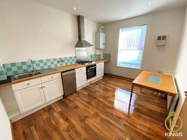 2 bedroom maisonette to rent