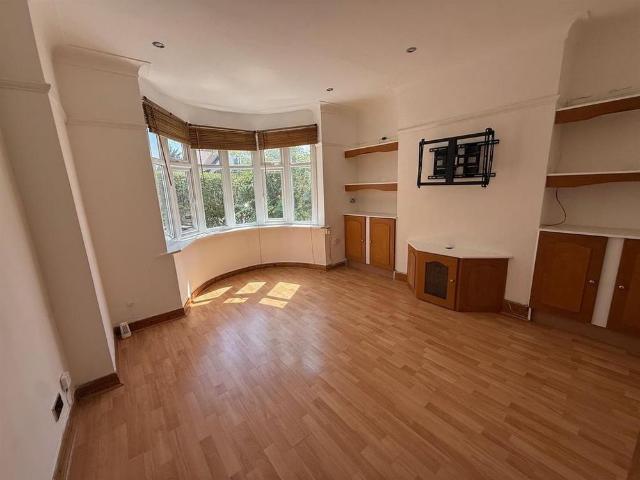 2 bedroom maisonette to rent
