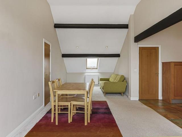 2 bedroom maisonette to rent