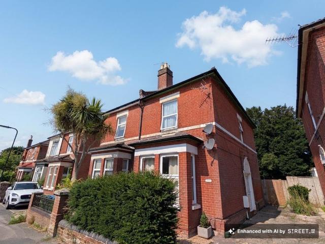 2 bedroom maisonette to rent