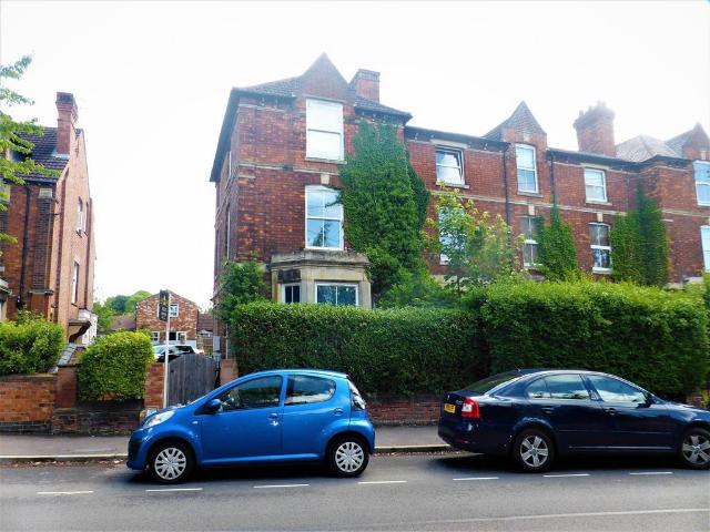 2 bedroom maisonette to rent