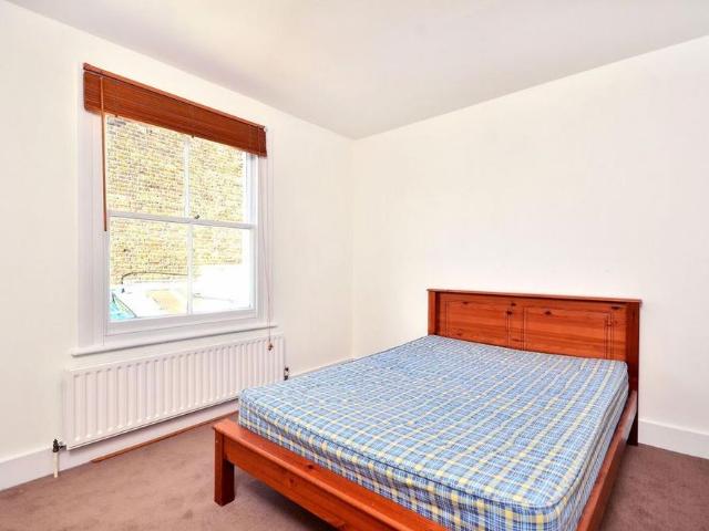 2 bedroom maisonette to rent
