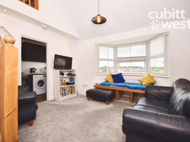 2 bedroom maisonette to rent