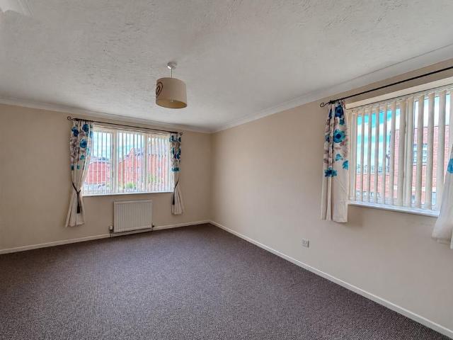 2 bedroom maisonette to rent