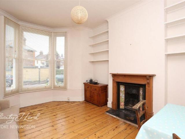 2 bedroom maisonette to rent