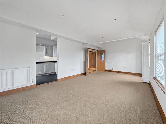 2 bedroom maisonette to rent