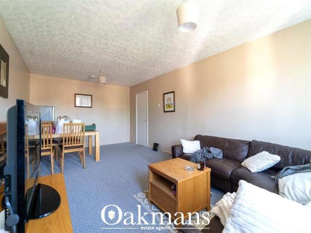 2 bedroom maisonette to rent