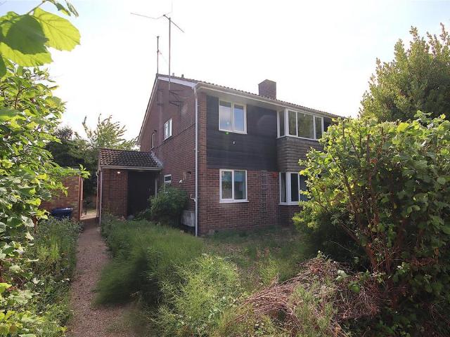 2 bedroom maisonette to rent