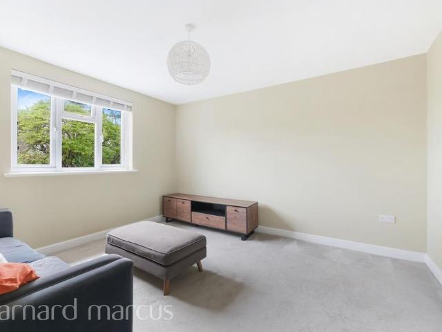 2 bedroom maisonette to rent