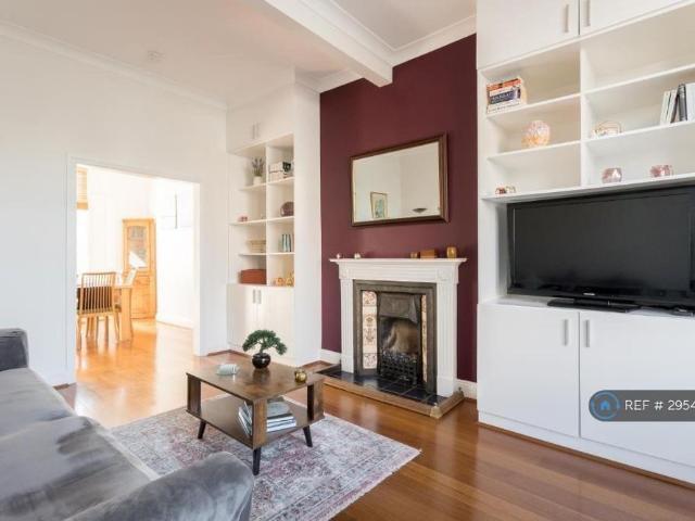 2 bedroom maisonette to rent