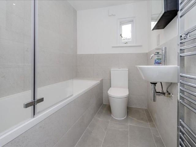 2 bedroom maisonette to rent