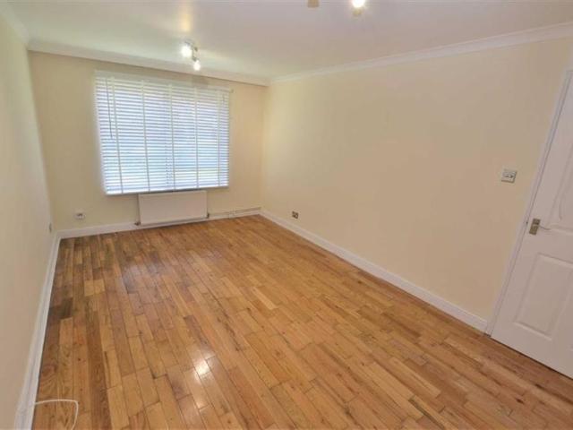 2 bedroom maisonette to rent