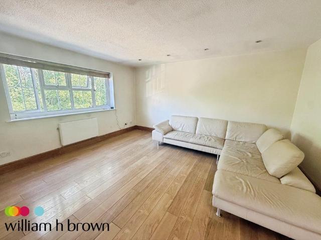 2 bedroom maisonette to rent