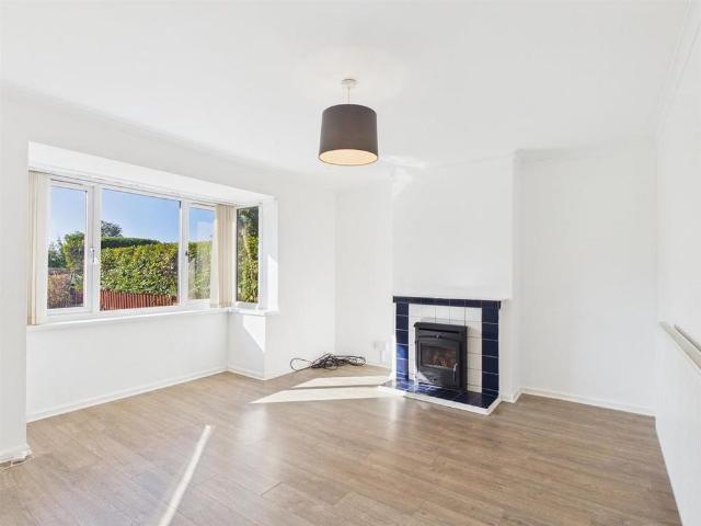 2 bedroom maisonette to rent