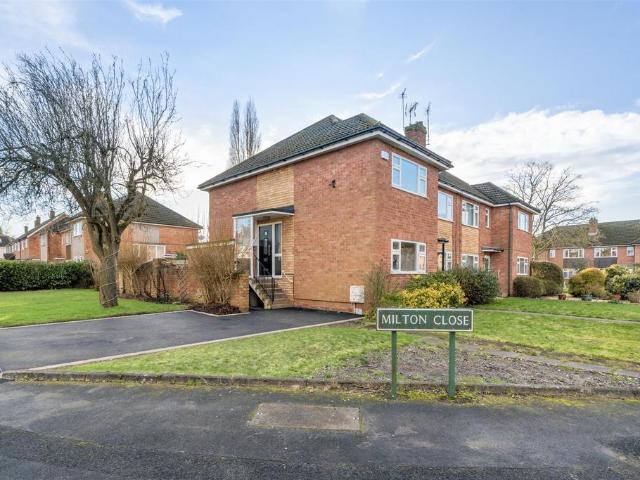 2 bedroom maisonette to rent