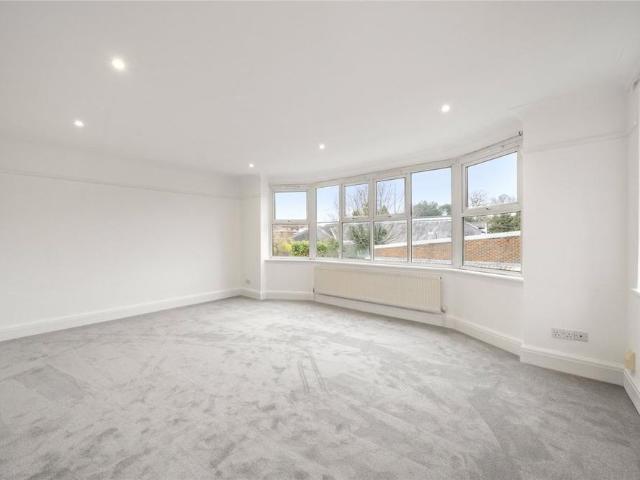 2 bedroom maisonette to rent