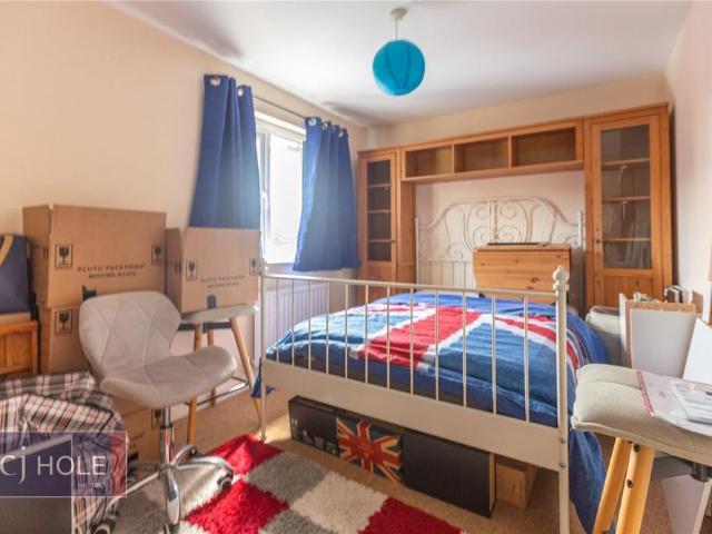 2 bedroom maisonette to rent