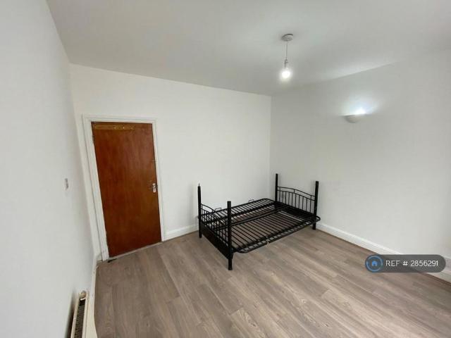 2 bedroom maisonette to rent