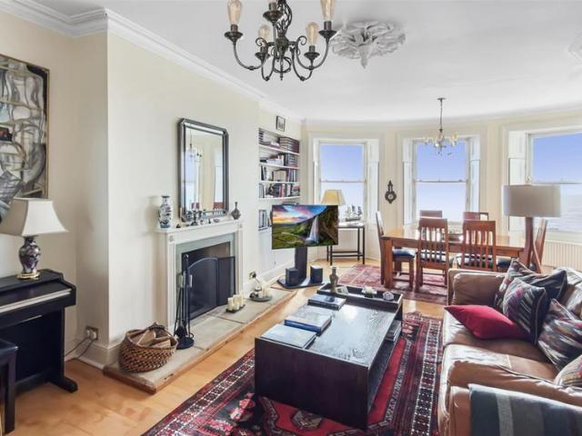 2 bedroom maisonette to rent
