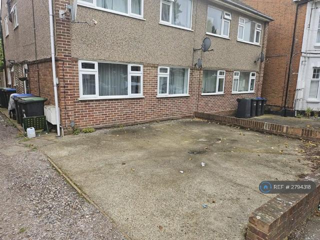 2 bedroom maisonette to rent