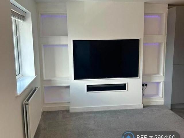 2 bedroom maisonette to rent