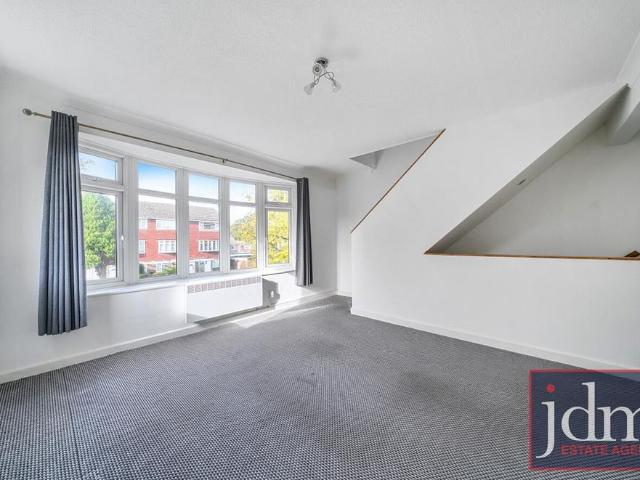 2 bedroom maisonette to rent