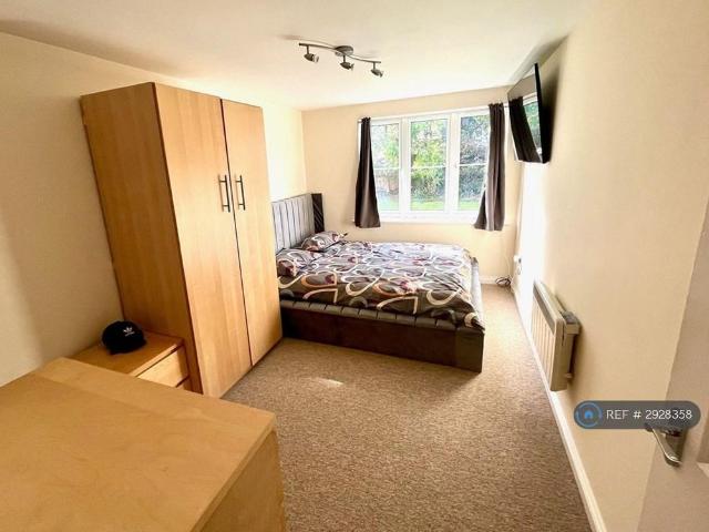 2 bedroom maisonette to rent