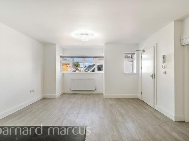 2 bedroom maisonette to rent