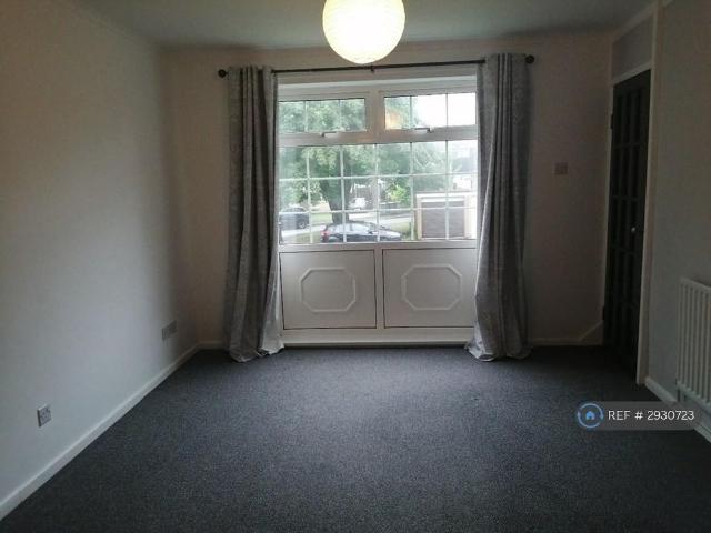 2 bedroom maisonette to rent