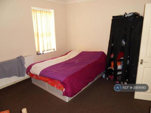 2 bedroom maisonette to rent
