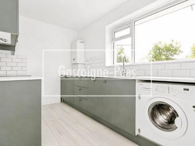 2 bedroom maisonette to rent