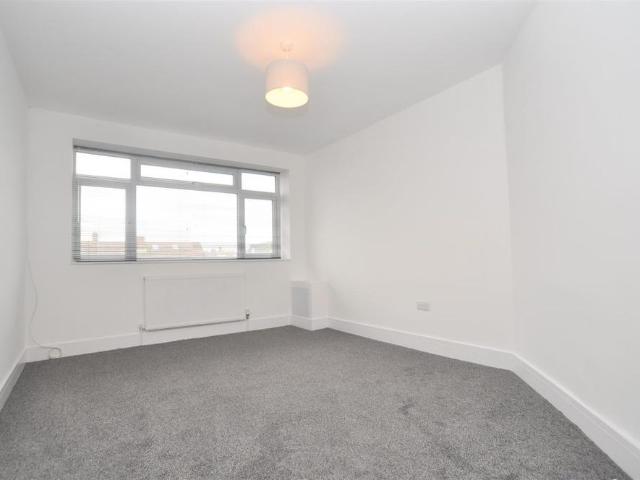 2 bedroom maisonette to rent