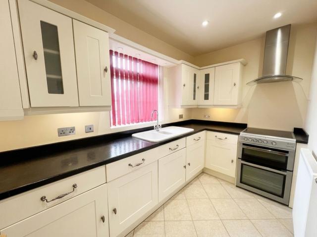 2 bedroom Maisonette to rent