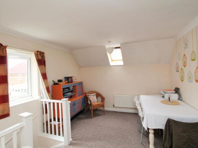 2 bedroom maisonette to rent
