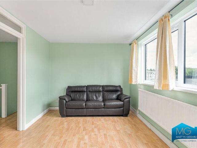 2 bedroom maisonette to rent