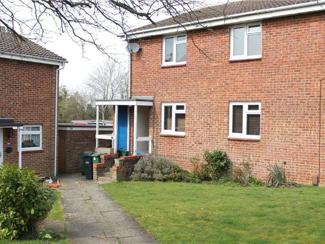 2 bedroom maisonette to rent