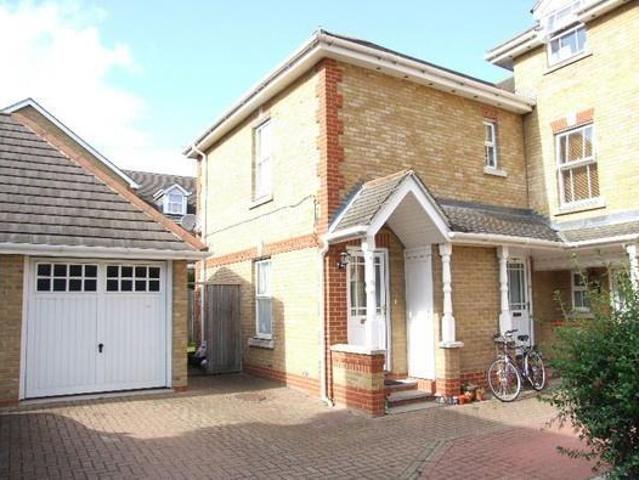 2 bedroom maisonette to rent