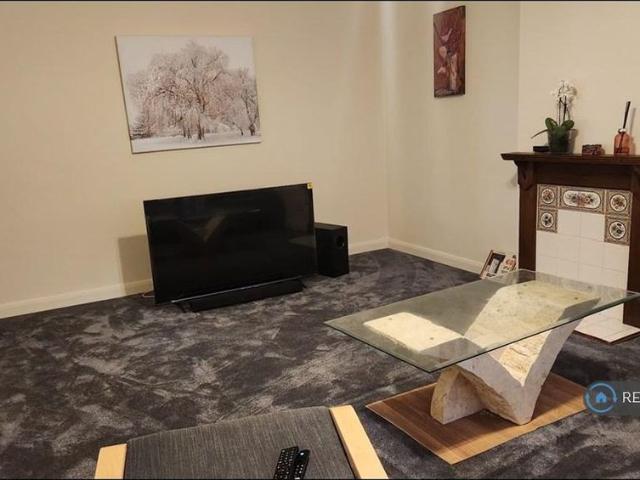 2 bedroom maisonette to rent