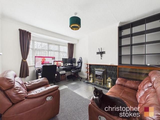 2 bedroom maisonette to rent