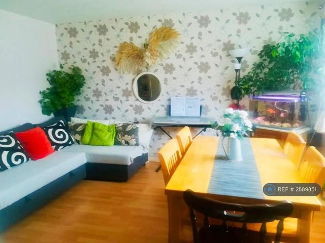 2 bedroom maisonette to rent